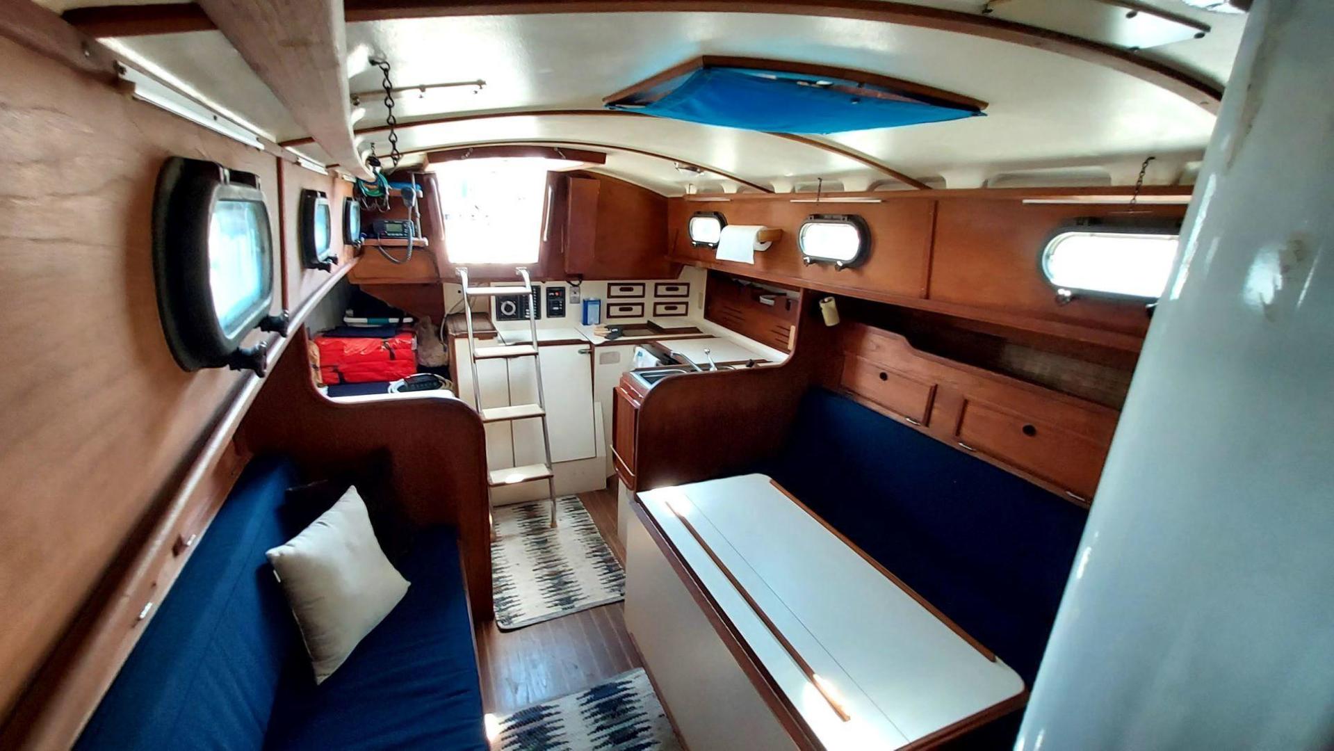 33' Cape Dory 33 for Sale | Cruisers | Edelweiss 2792122 | Curtis Stokes Yacht Brokerage