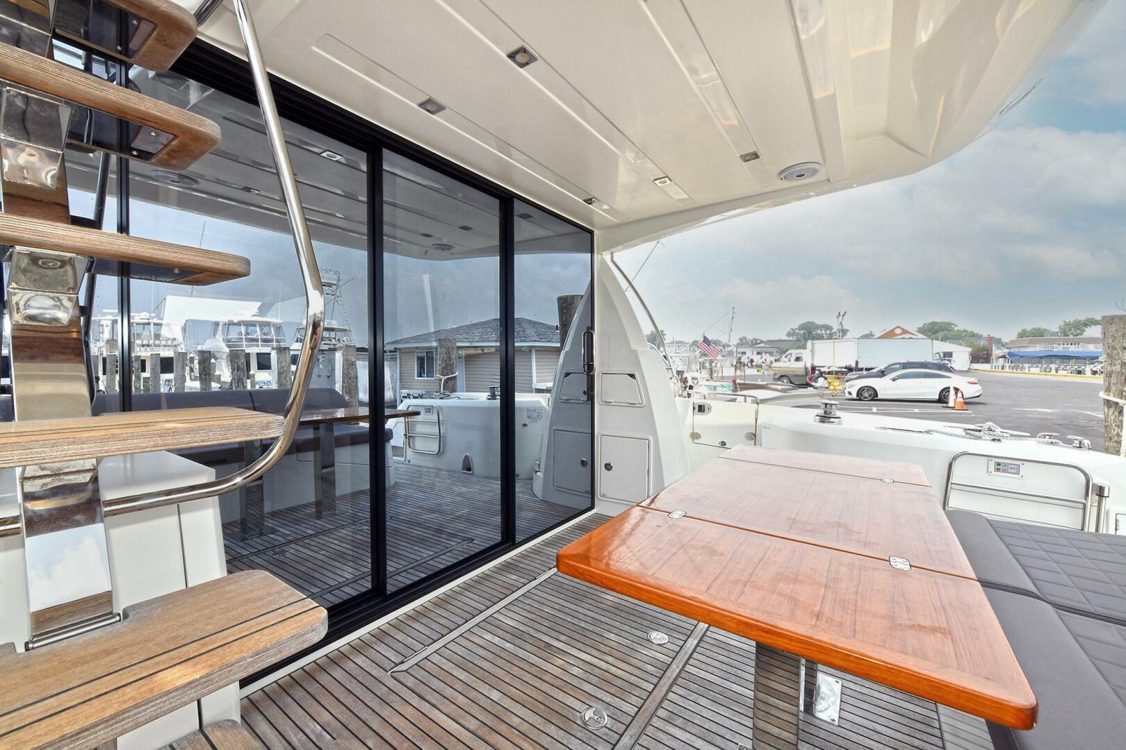 2018 Prestige 52 Fly Yacht For Sale | SI Yachts