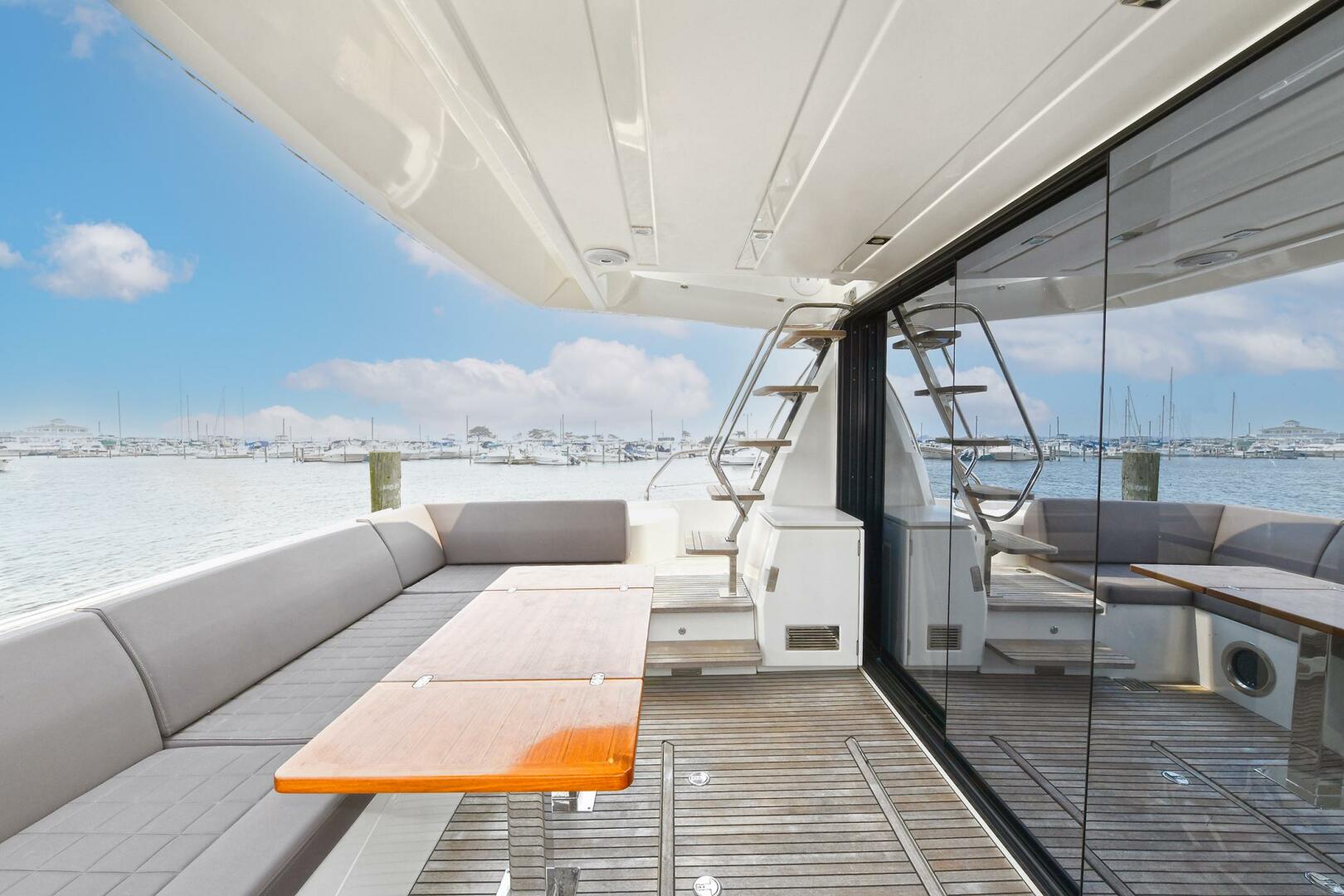 2018 Prestige 52 Fly Yacht For Sale | SI Yachts