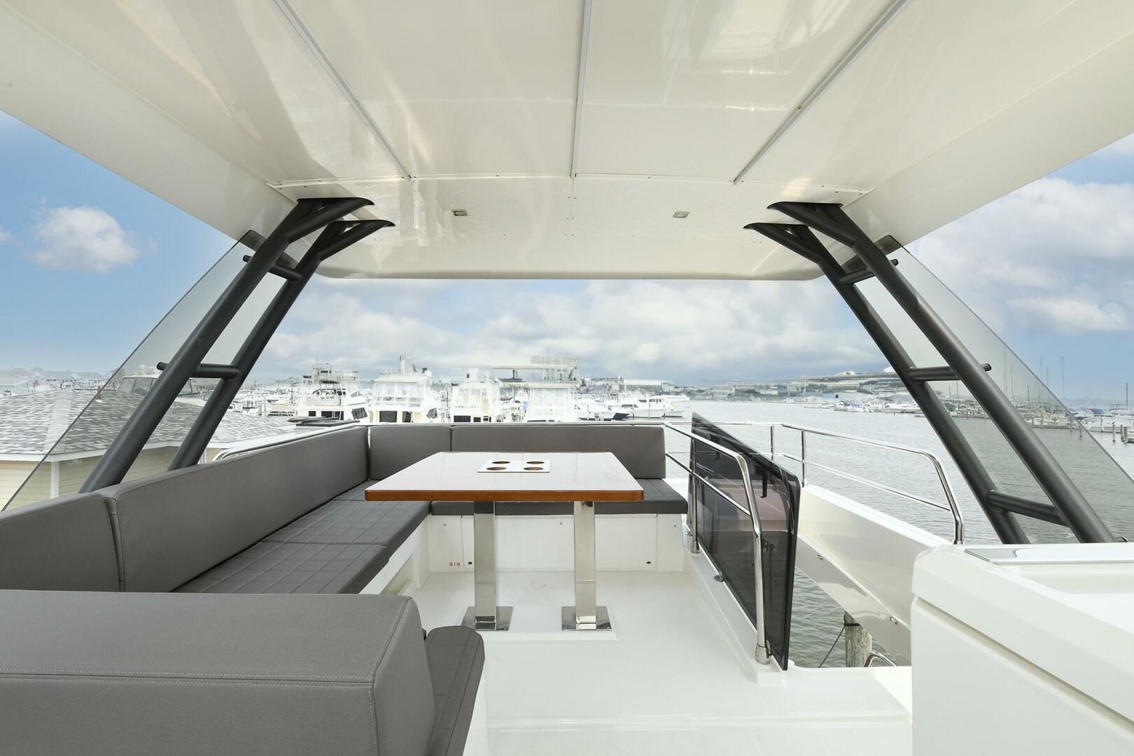 2018 Prestige 52 Fly Yacht For Sale | SI Yachts