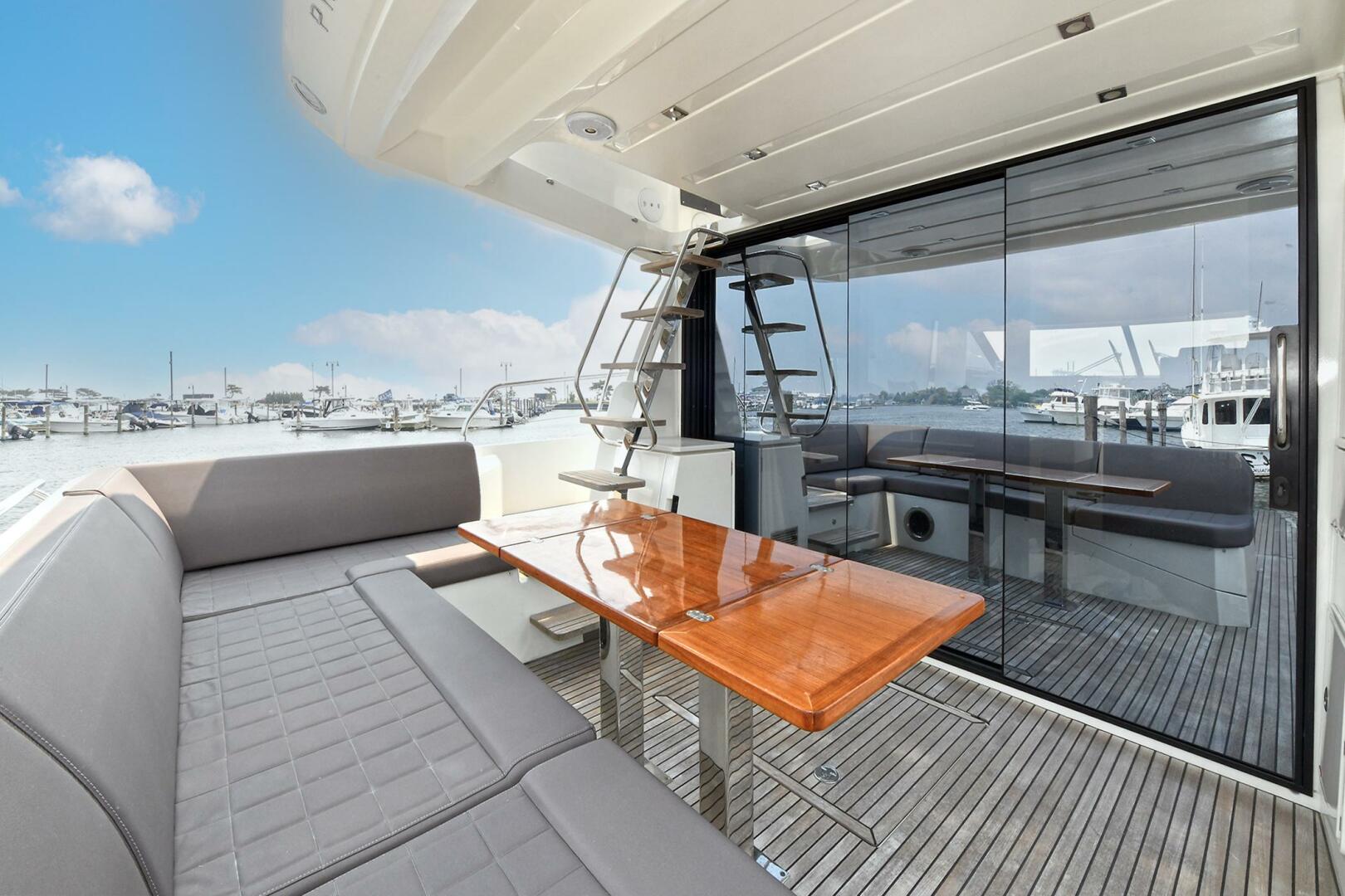 2018 Prestige 52 Fly Yacht For Sale | SI Yachts