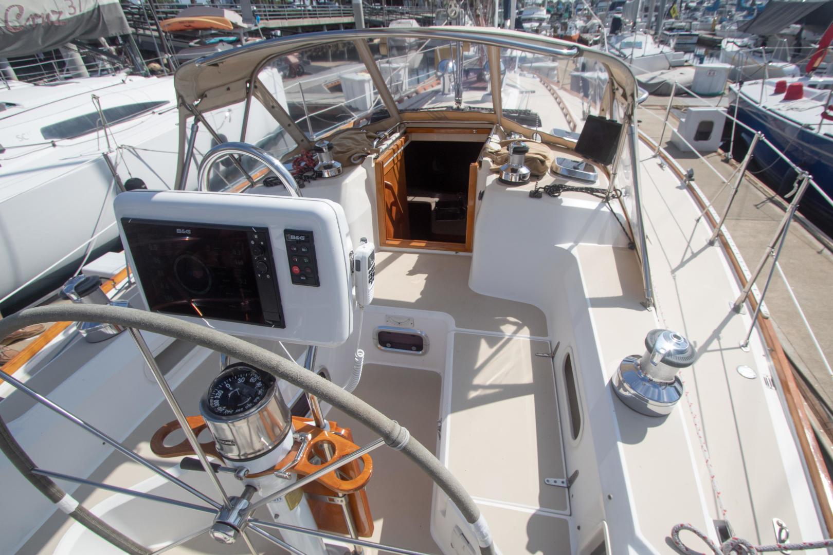 40' Sabre 402 Sabre Sailboat for Sale | Cruisers | SERENADE | Curtis ...