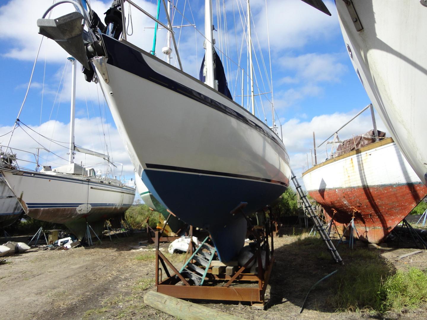 31' Camper & Nicholsons CN31 for Sale | Cruisers | Taurus 2792587 ...