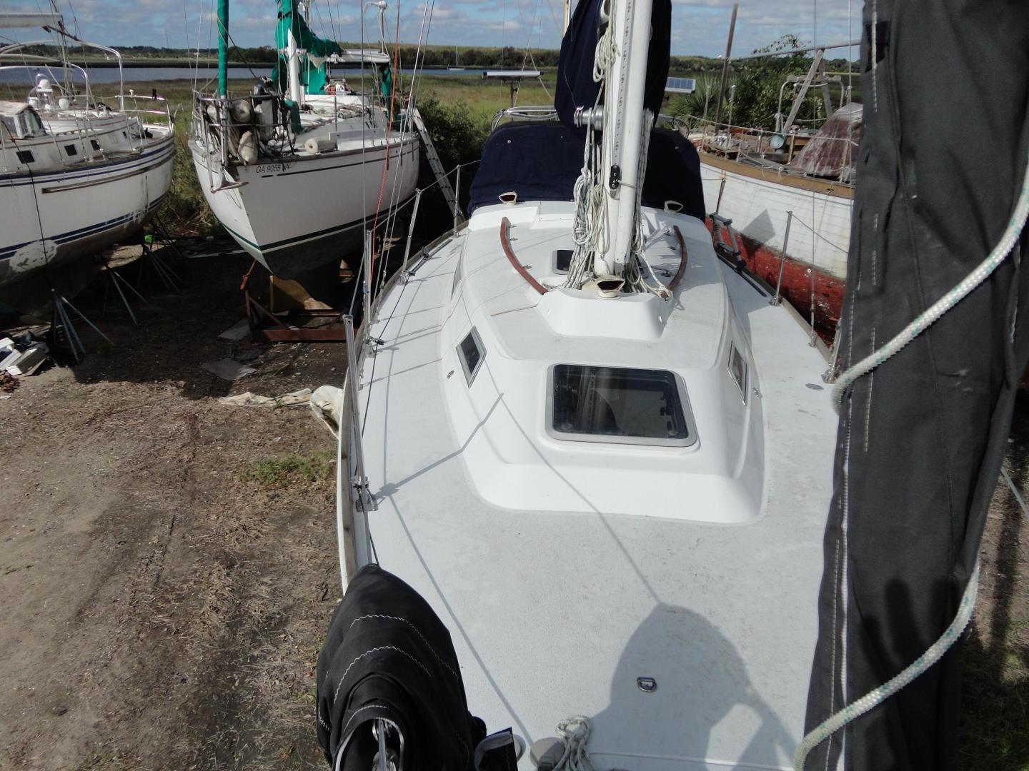 31' Camper & Nicholsons CN31 for Sale | Cruisers | Taurus 2792587 ...