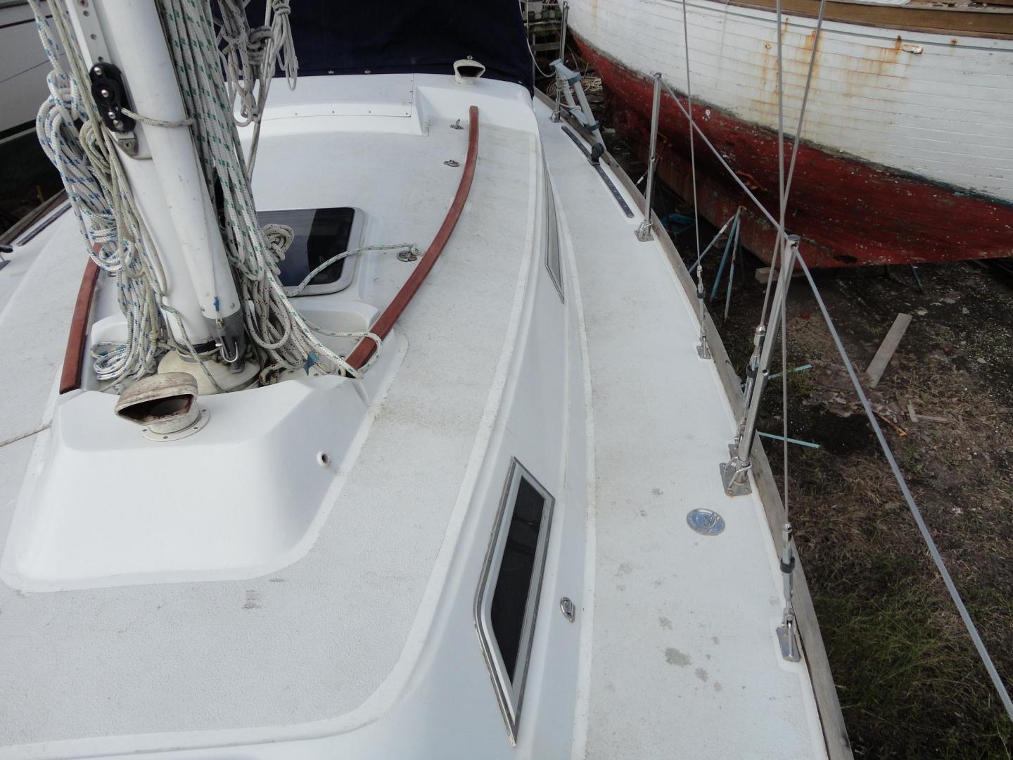 31' Camper & Nicholsons CN31 for Sale | Cruisers | Taurus 2792587 ...