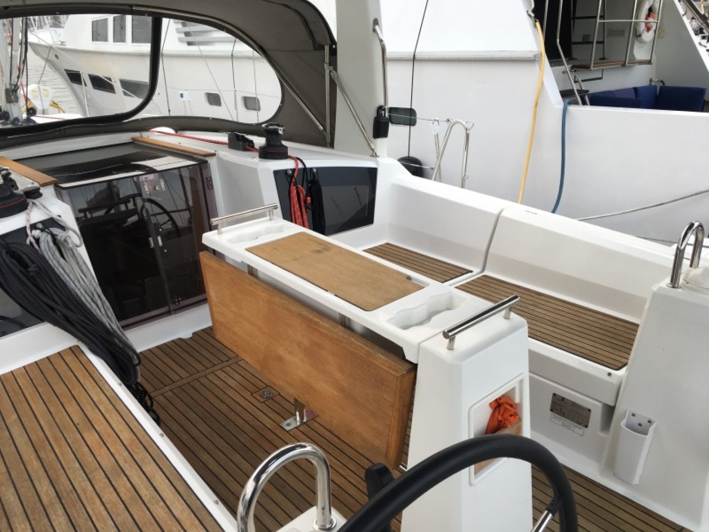 2016 Beneteau Oceanis 35 34' Yacht For Sale | KERASI | Seattle Yachts