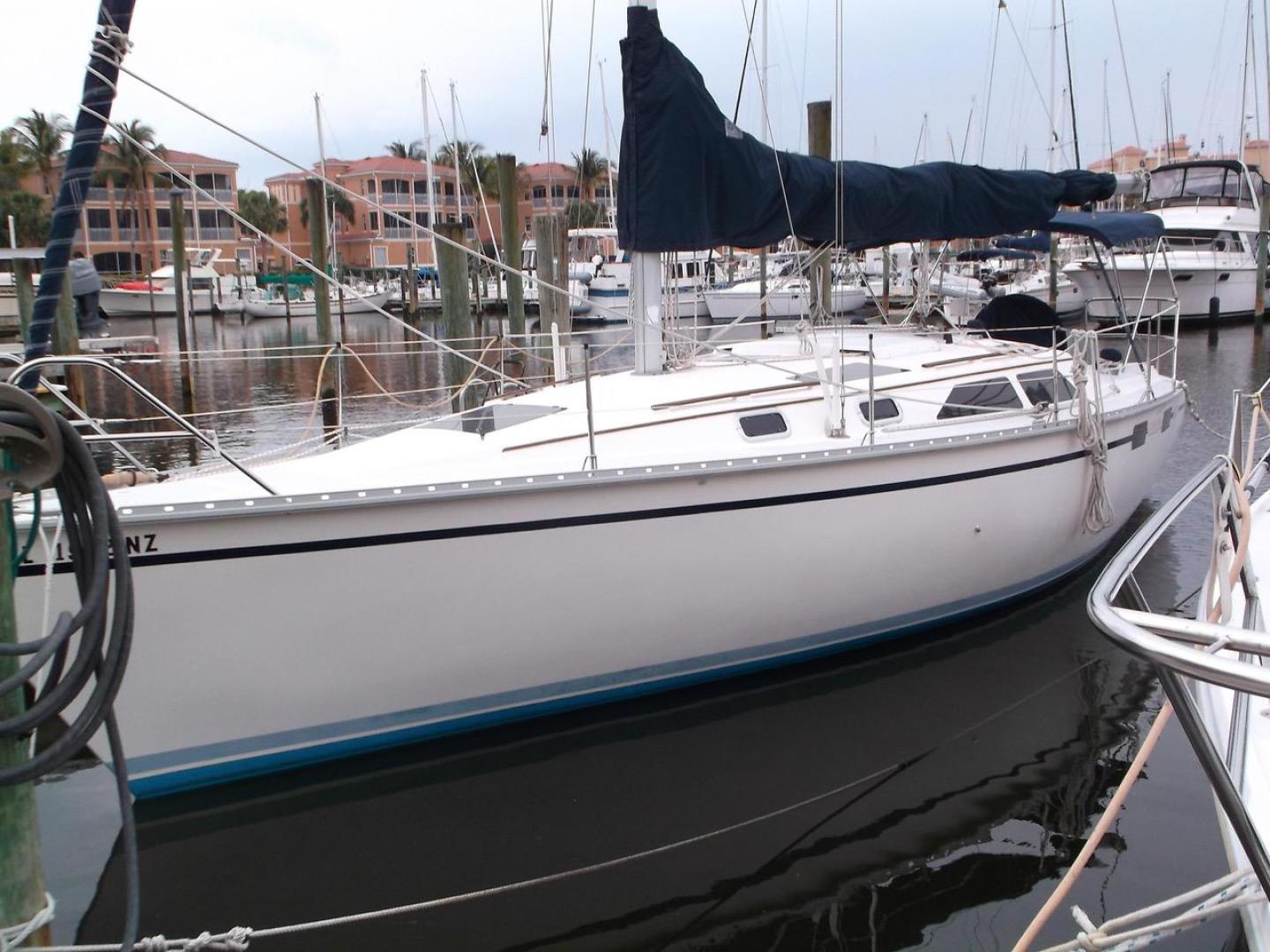 36' Hunter 35.5 for Sale | Sloop | | Curtis Stokes Yacht Brokerage