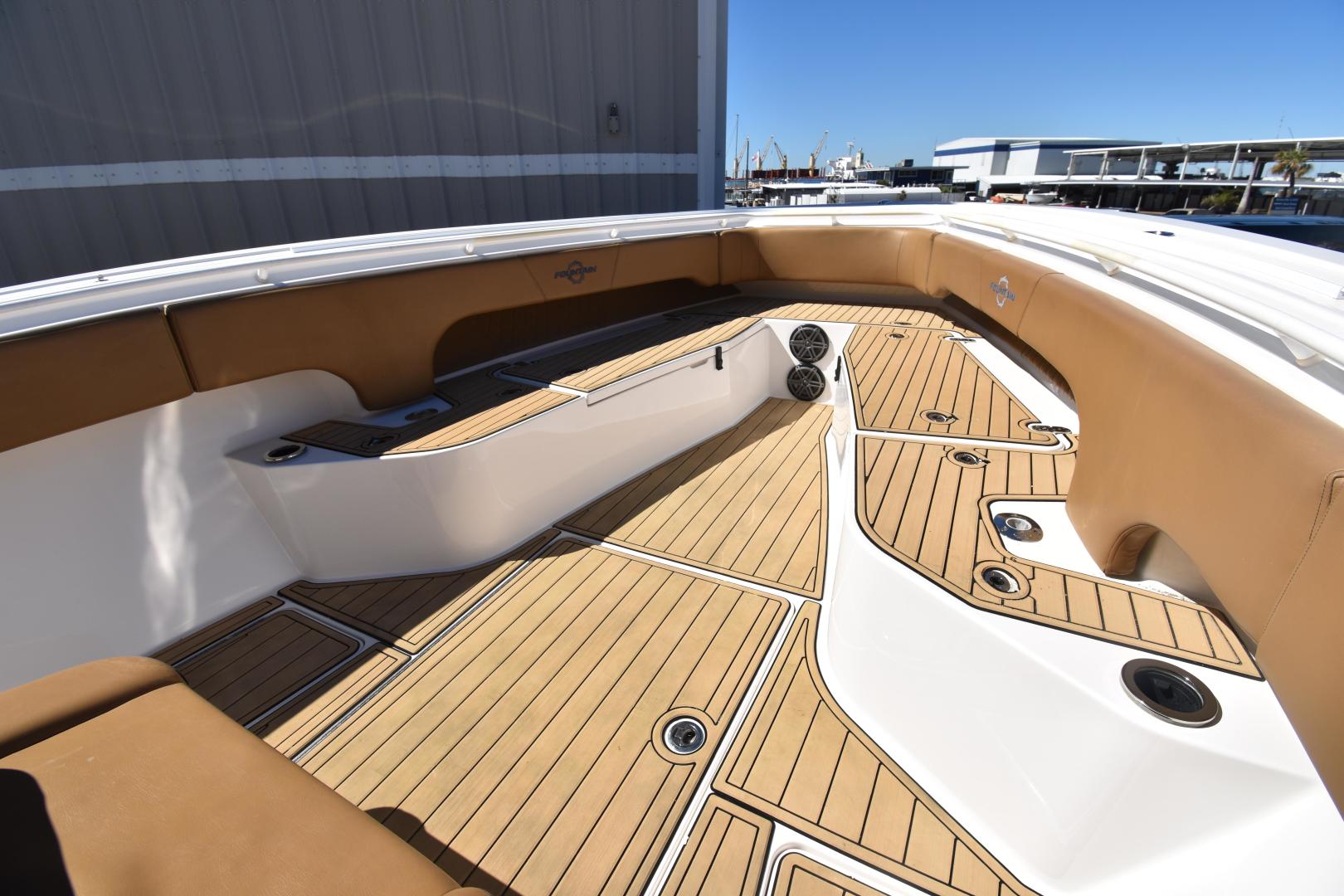 The Thirty Eight 38ft 2020 Fountain Yacht For Sale MacGregor Yachts