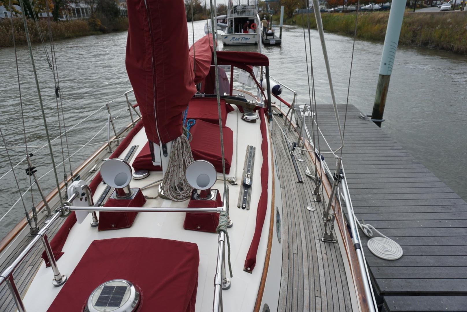 30' Baba 30 for Sale | Cutter | Sojourn 2794933 | Curtis Stokes Yacht ...