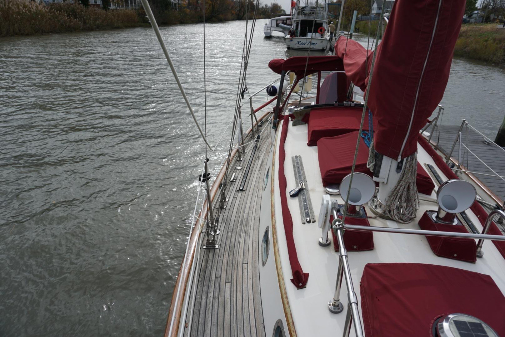 30' Baba 30 for Sale | Cutter | Sojourn 2794933 | Curtis Stokes Yacht ...