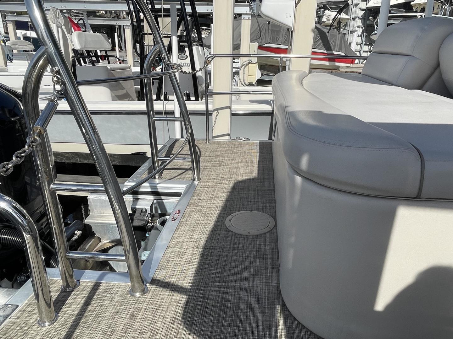 25' 2017 Harris FloteBote 240SL | Tampa Yacht Sales