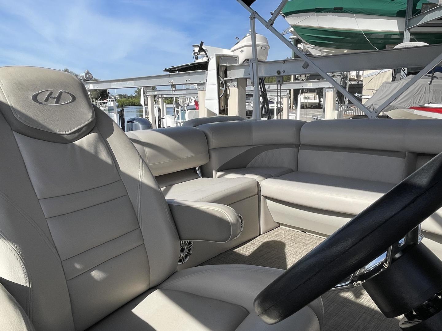 25' 2017 Harris FloteBote 240SL | Tampa Yacht Sales