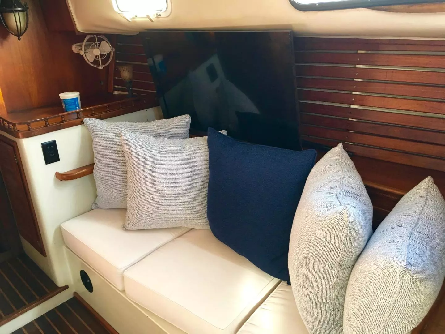 1977 Downeast DownEaster 38 38' Yacht For Sale | OLYMPIA | Seattle Yachts