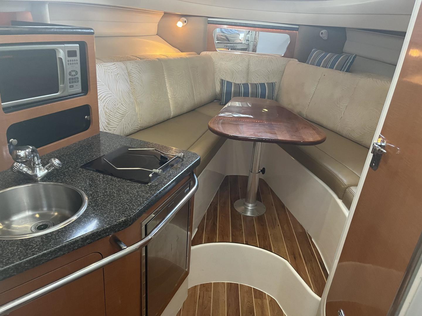 30' 2007 Robalo 305 walkaround | Tampa Yacht Sales