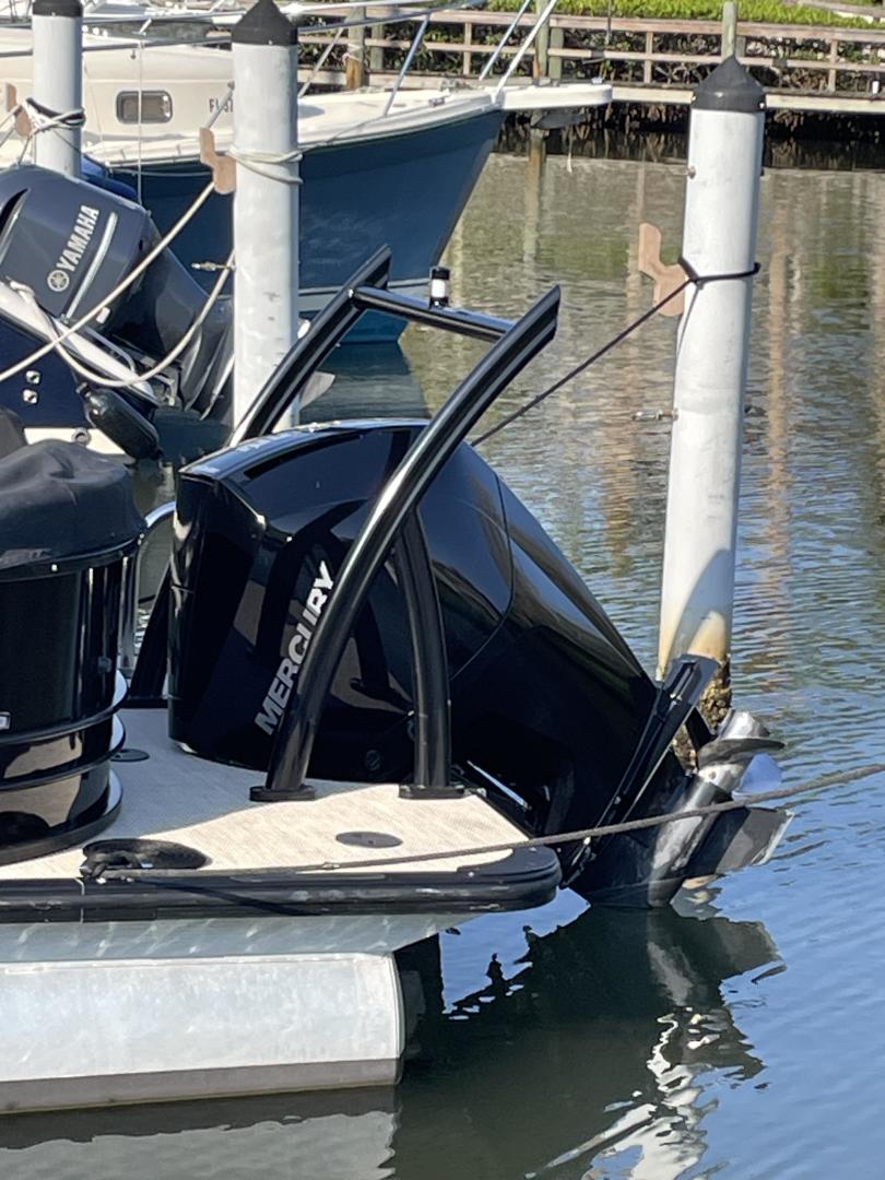 23' Berkshire 23 RFX STS 3.0 for Sale | Pontoon Boats | 2799077 ...