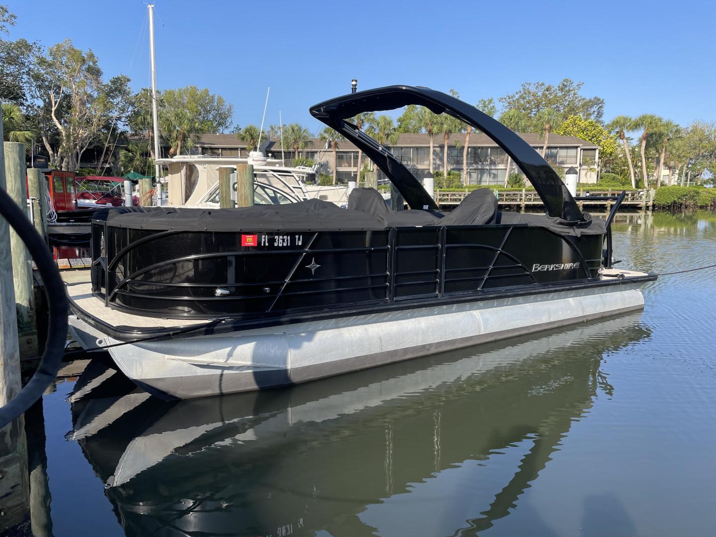 23' Berkshire 23 RFX STS 3.0 for Sale | Pontoon Boats | 2799077 ...