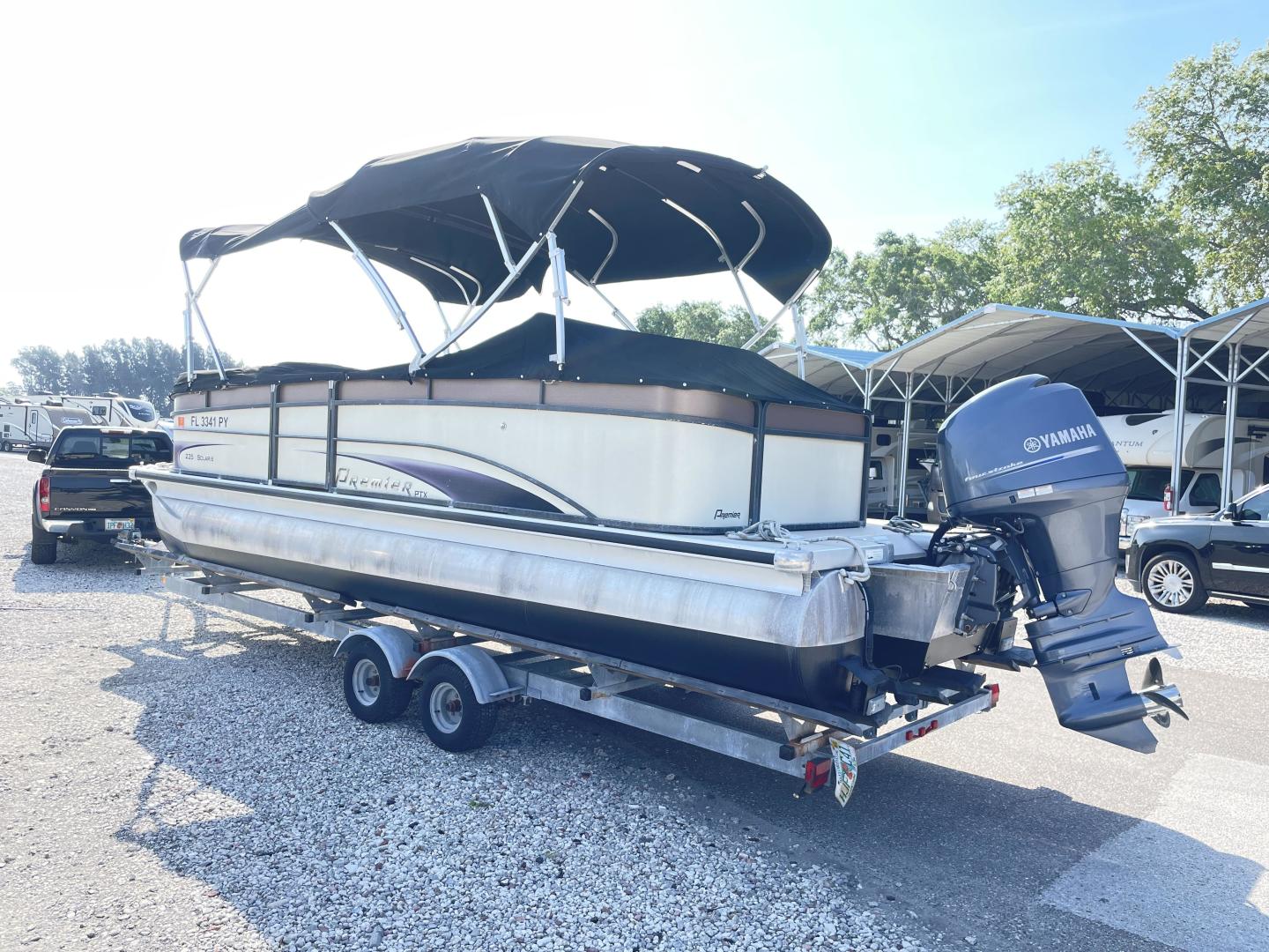 23' 2014 Premier 235 Solaris | Tampa Yacht Sales