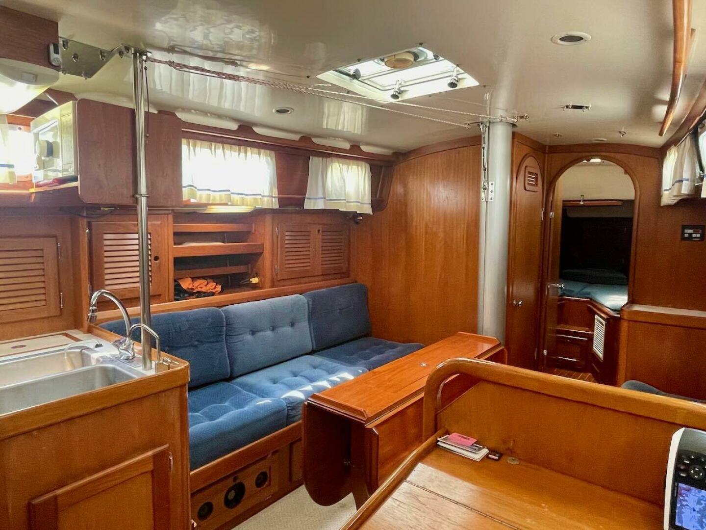 38' Bristol 38.8 for Sale | Sloop | Meridian 2799835 | Curtis Stokes ...