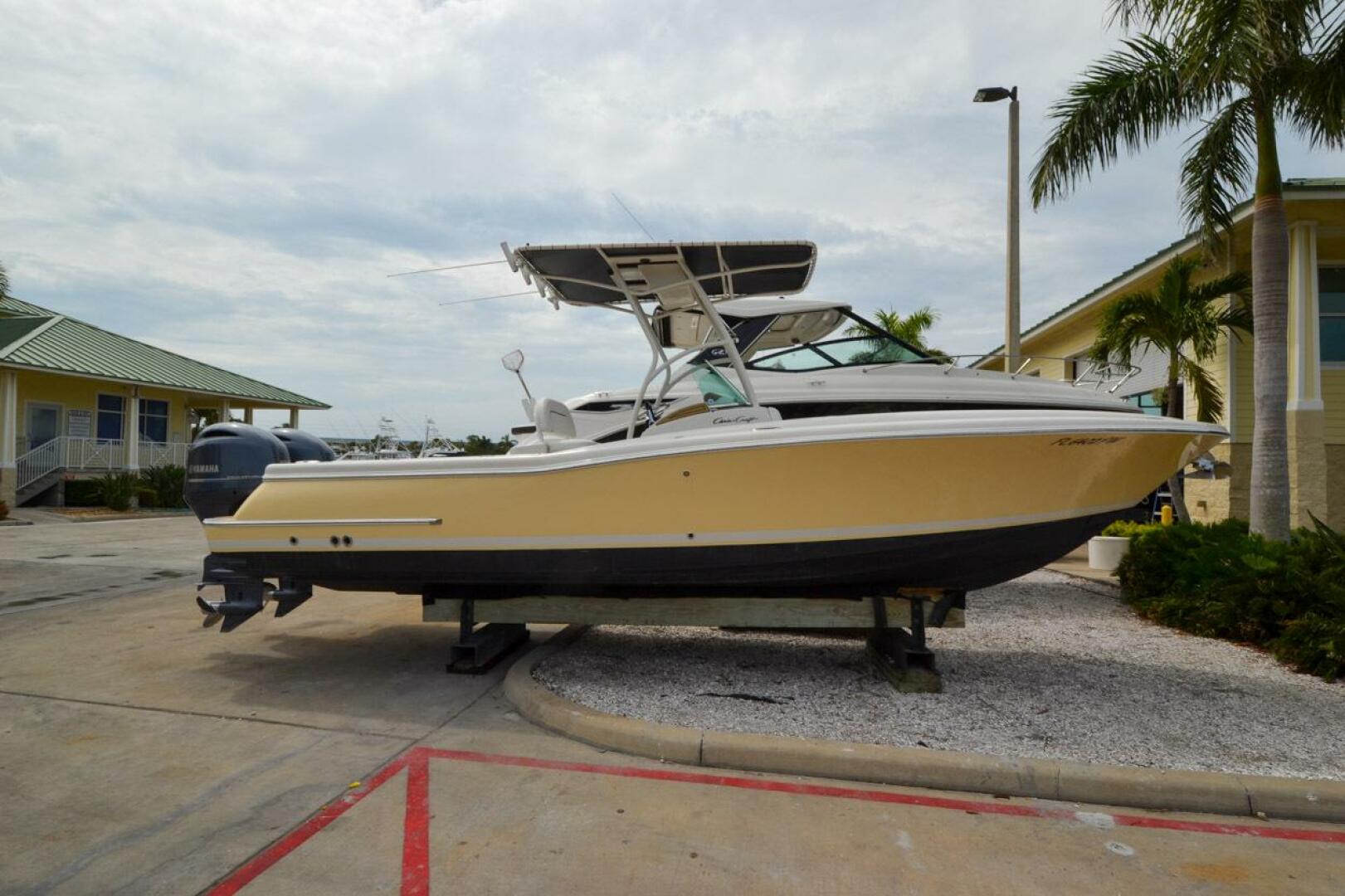 26' 2008 Chris-Craft 26 Catalina | Tampa Yacht Sales