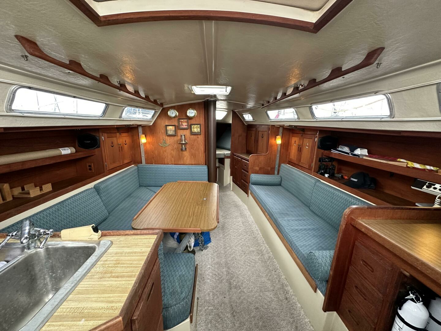 1983 Catalina 38 S&S 38' Yacht For Sale | SILVER CLOUD | Seattle Yachts