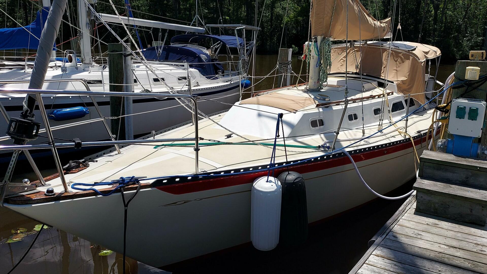 36' Islander 36 for Sale | Cruiser-Racer | Windancer | Curtis Stokes ...