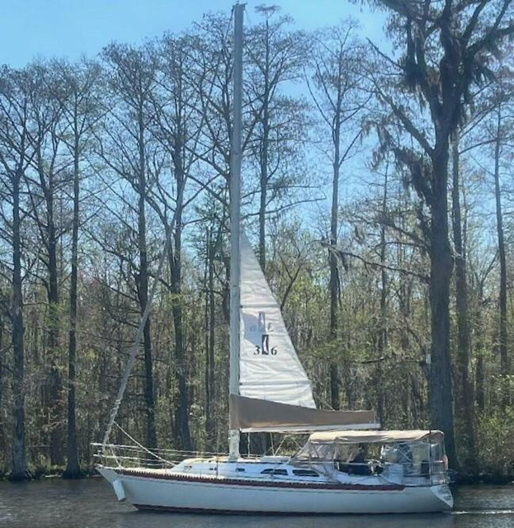 36' Islander 36 for Sale | Cruiser-Racer | Windancer | Curtis Stokes ...