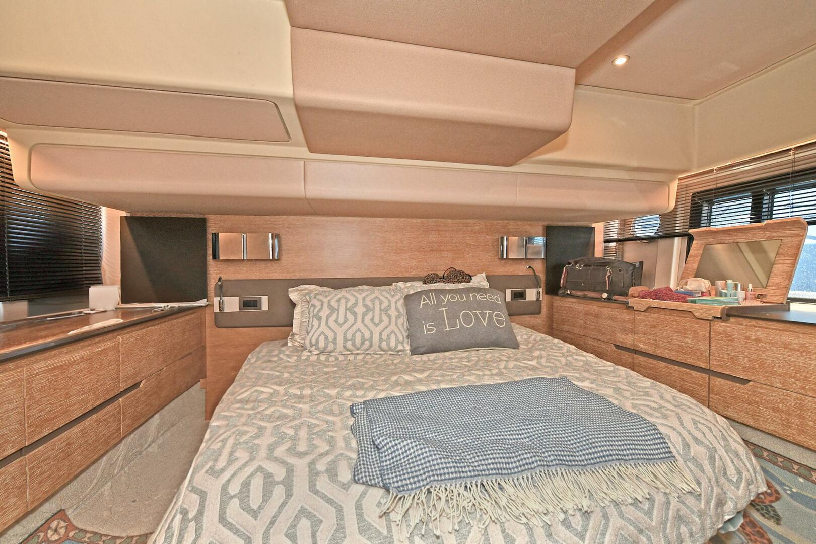 2016 Azimut 50 Flybridge Yacht For Sale | BONO TEMPO | SI Yachts