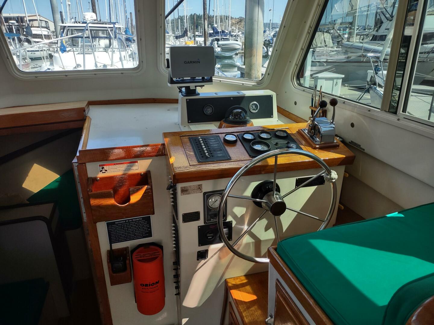 1986 Blue Seas 31' Yacht For Sale | OLIVA ROSE | Seattle Yachts