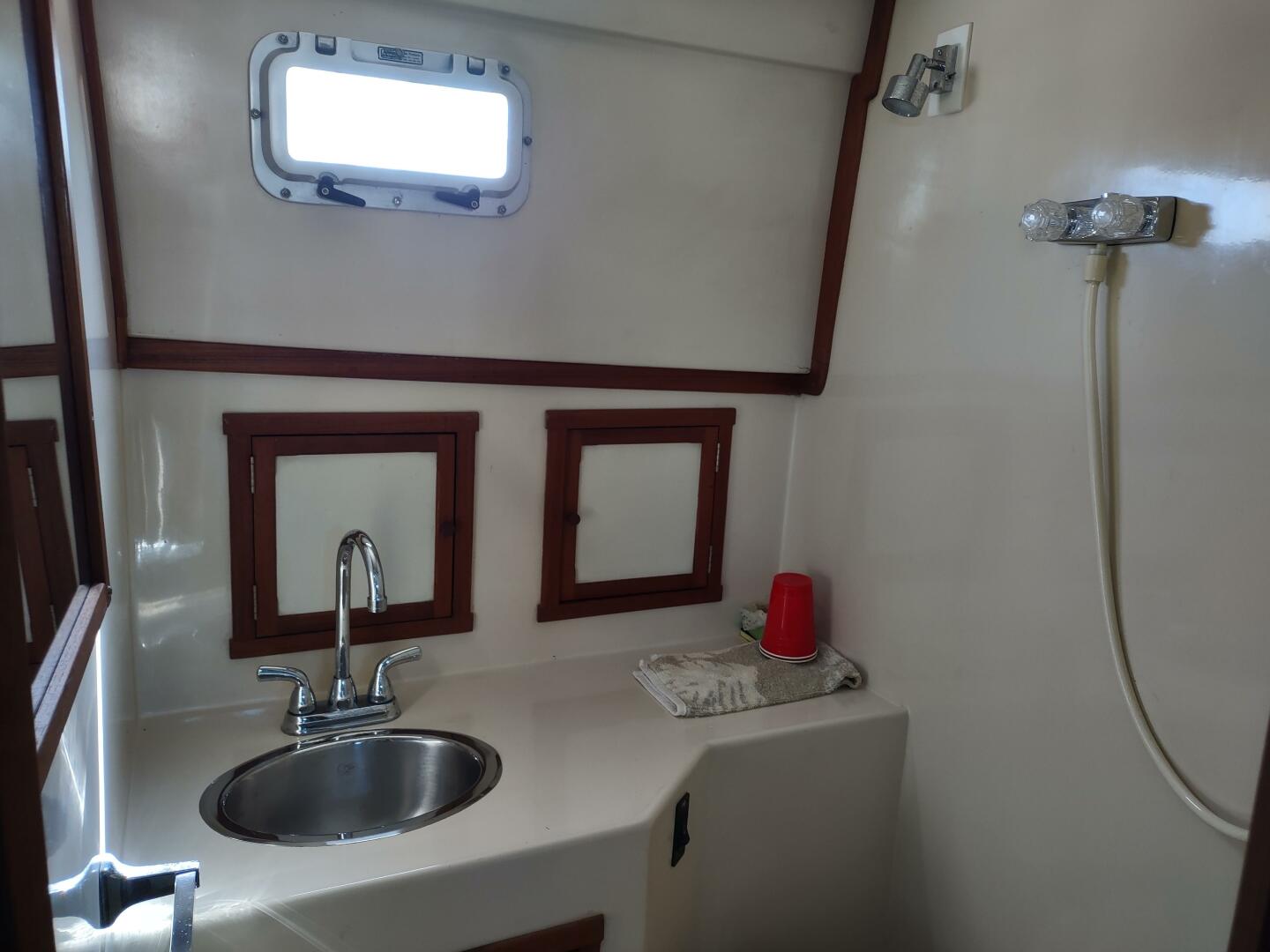 1986 Blue Seas 31' Yacht For Sale | OLIVA ROSE | Seattle Yachts