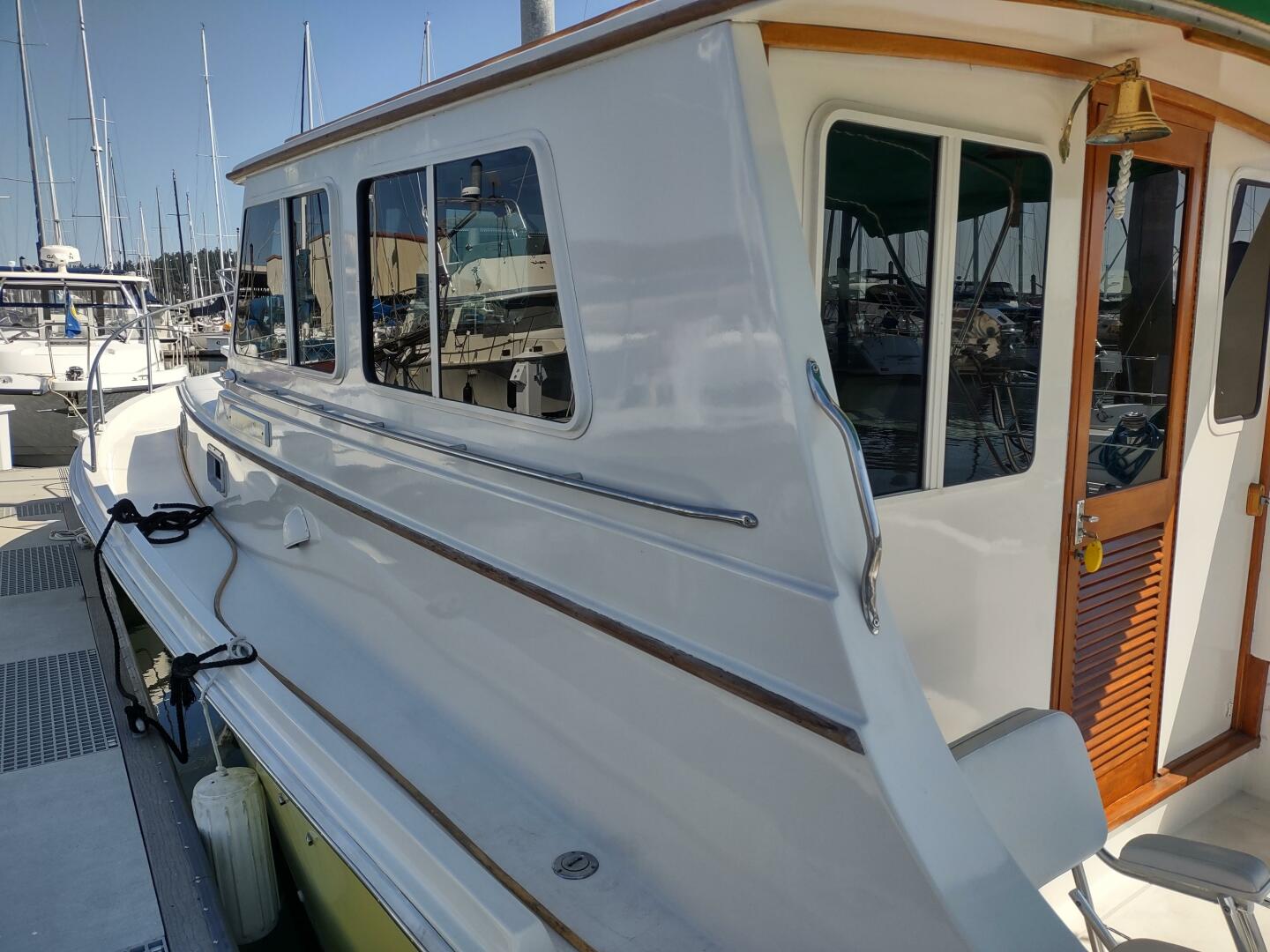 1986 Blue Seas 31' Yacht For Sale | OLIVA ROSE | Seattle Yachts
