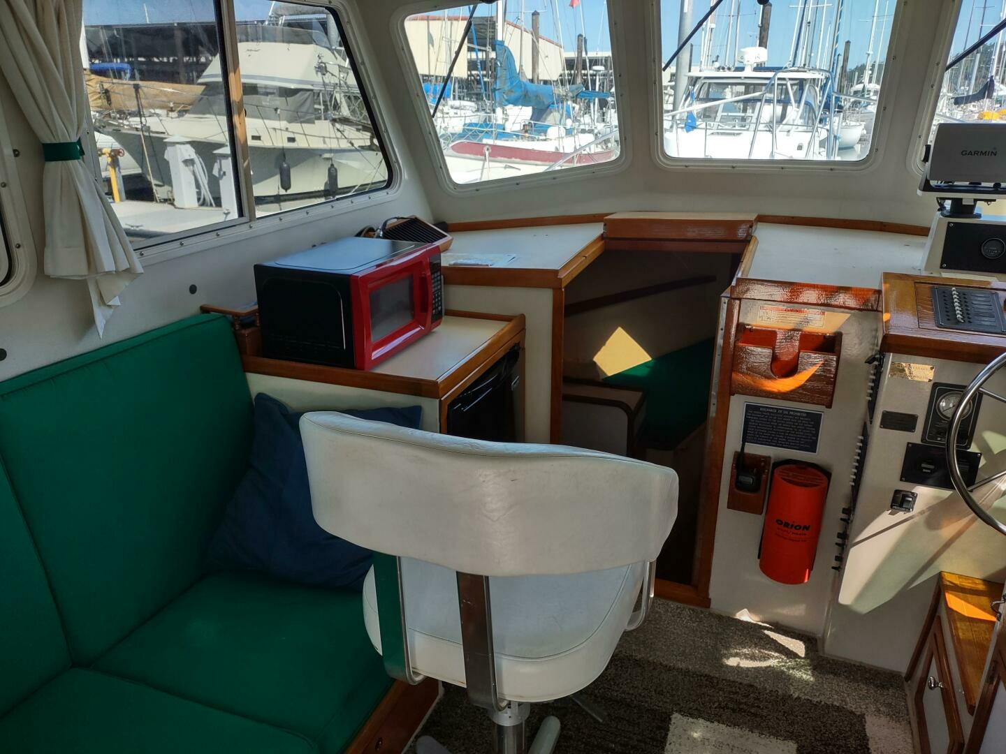 1986 Blue Seas 31' Yacht For Sale | OLIVA ROSE | Seattle Yachts