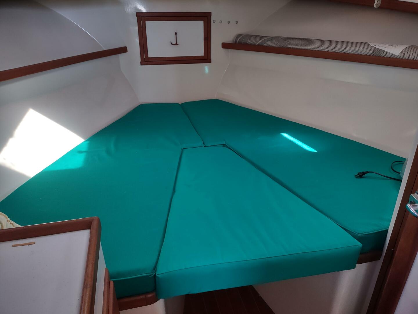 1986 Blue Seas 31' Yacht For Sale | OLIVA ROSE | Seattle Yachts