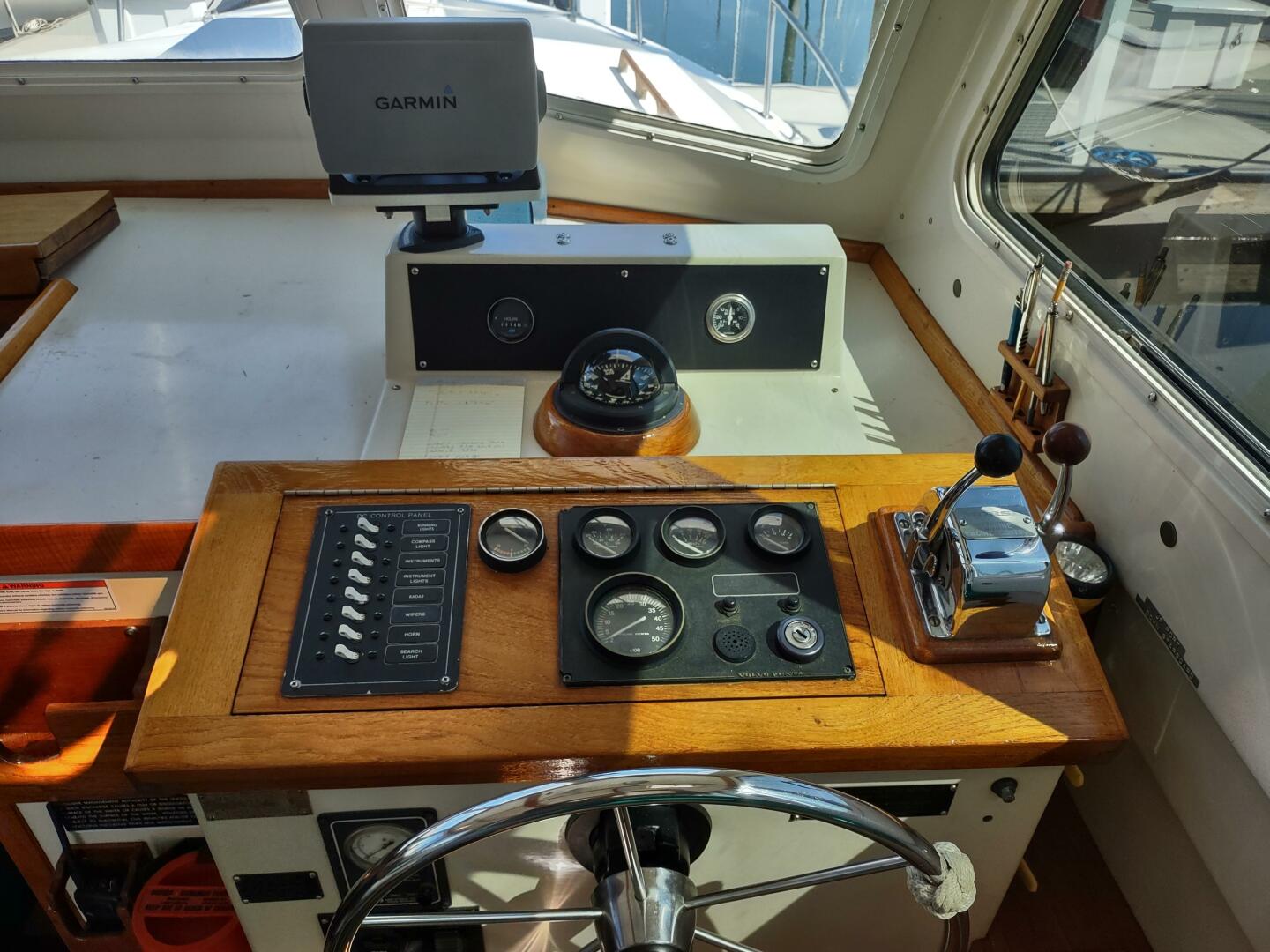1986 Blue Seas 31' Yacht For Sale | OLIVA ROSE | Seattle Yachts