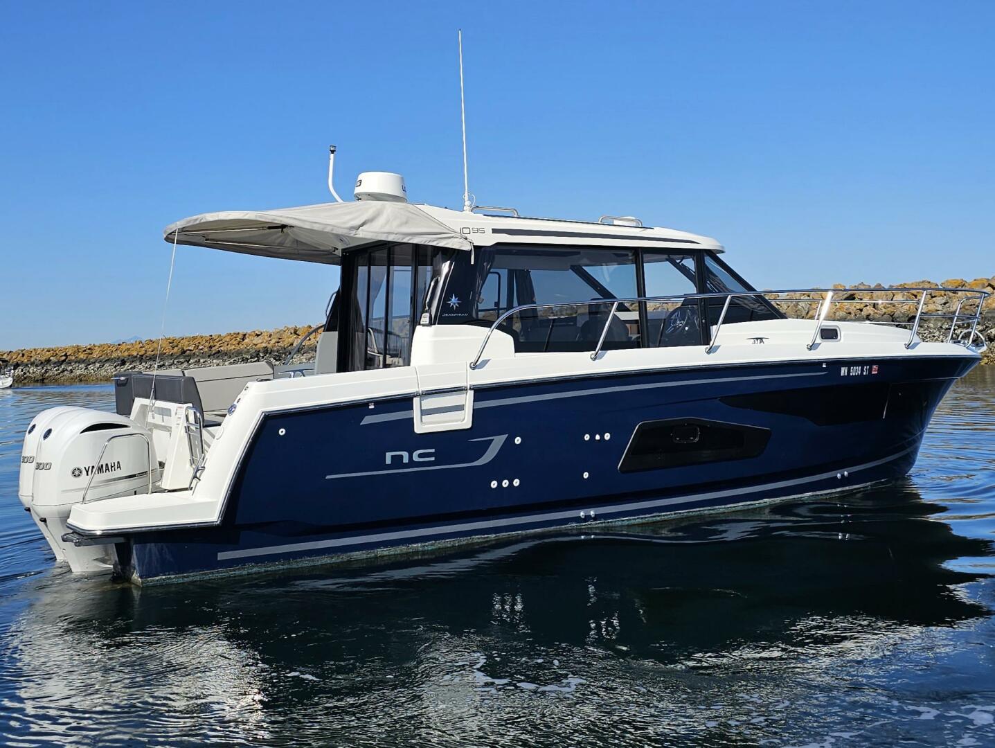 34' Jeanneau NC-1095 for Sale | Sports Cruiser | | Curtis Stokes Yacht ...