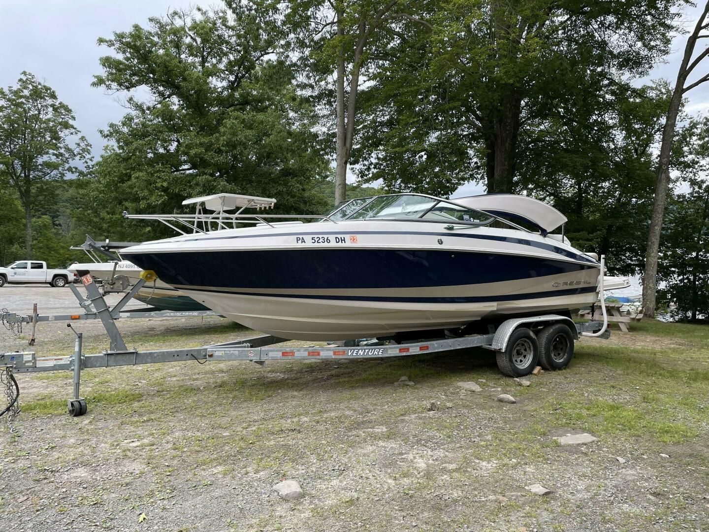 2012 Regal 2550 Cuddy for sale in Stratford, Connecticut by Brewer ...