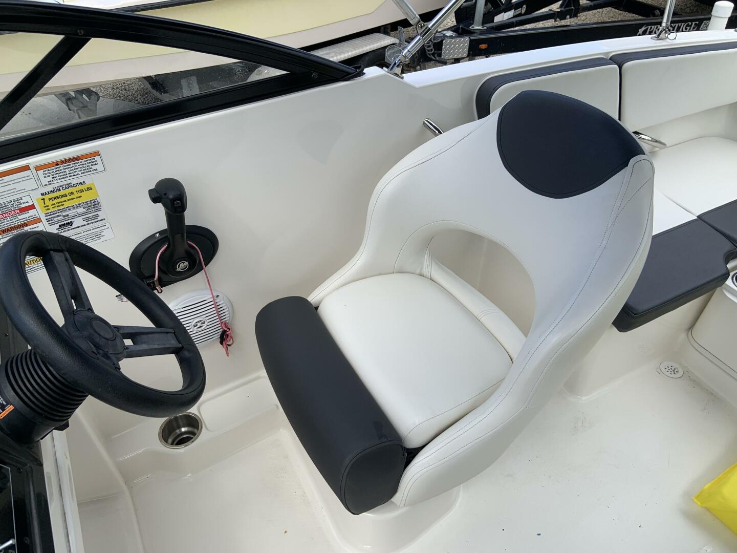 Bayliner VR4 OB 2019 For Sale In Jupiter Florida with Intermarine Boats
