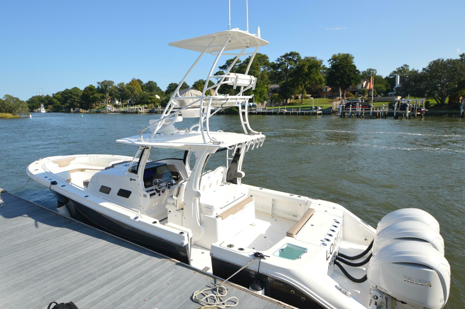Edgewater 370CC | InterMarine Boats