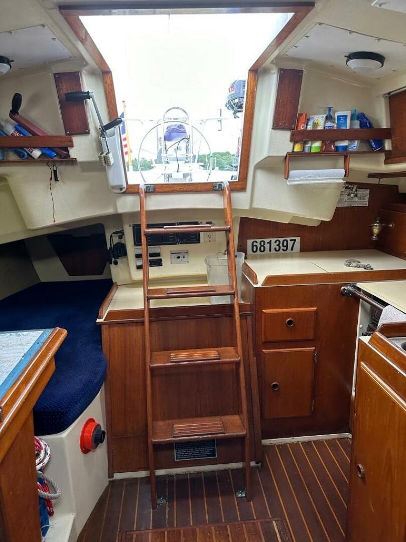 Endurance 1985 Pearson Sloop for sale in North Kingstown, Rhode Island ...