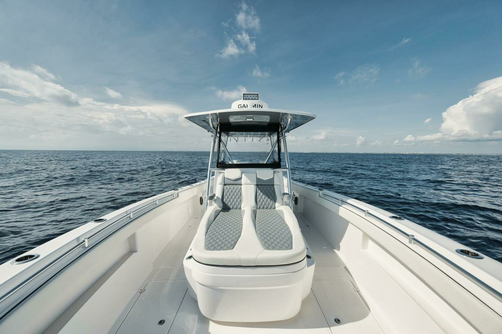 33' Invincible 2022 CAT For Sale