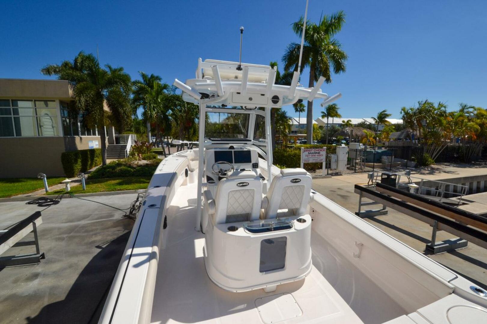 28' 2021 Blue Wave 2800 Makaira | Tampa Yacht Sales