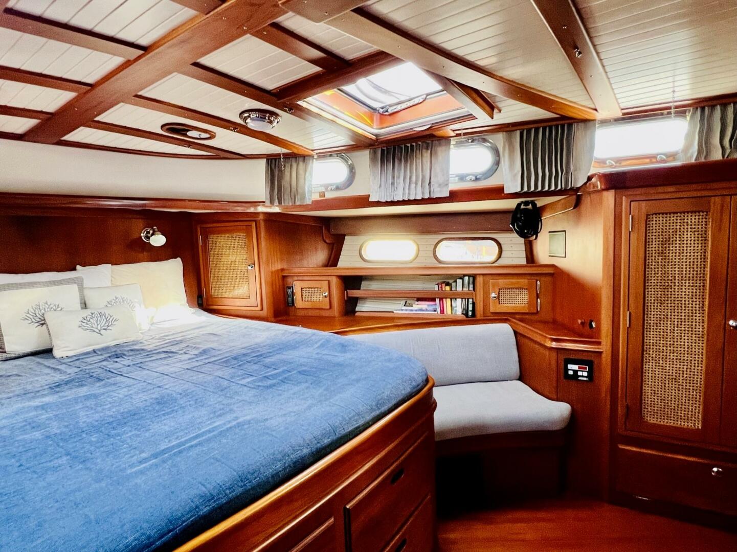 CIRCE 57ft 2008 Morris Yacht For Sale Ashley Yachts