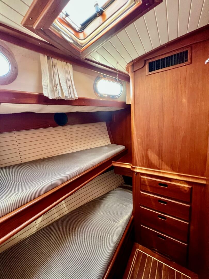 CIRCE 57ft 2008 Morris Yacht For Sale Ashley Yachts
