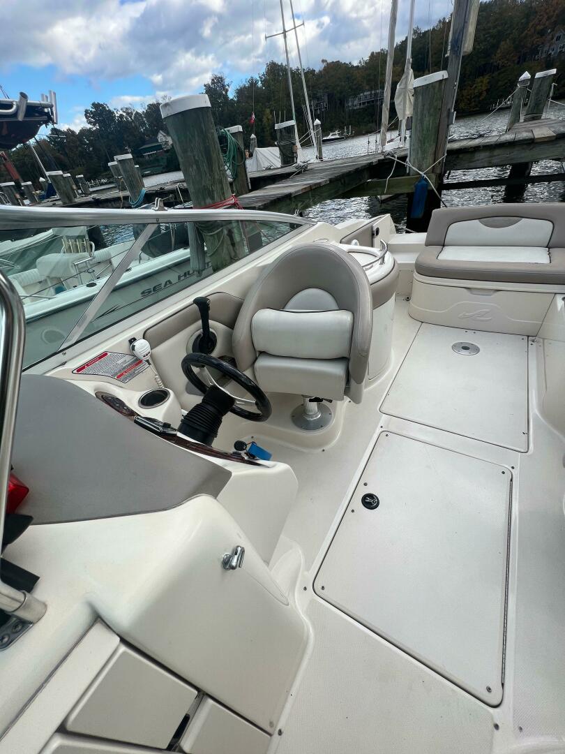 2003 Sea Ray 27' 270 Sundeck, For Sale in Riva, Maryland | Bluewater ...