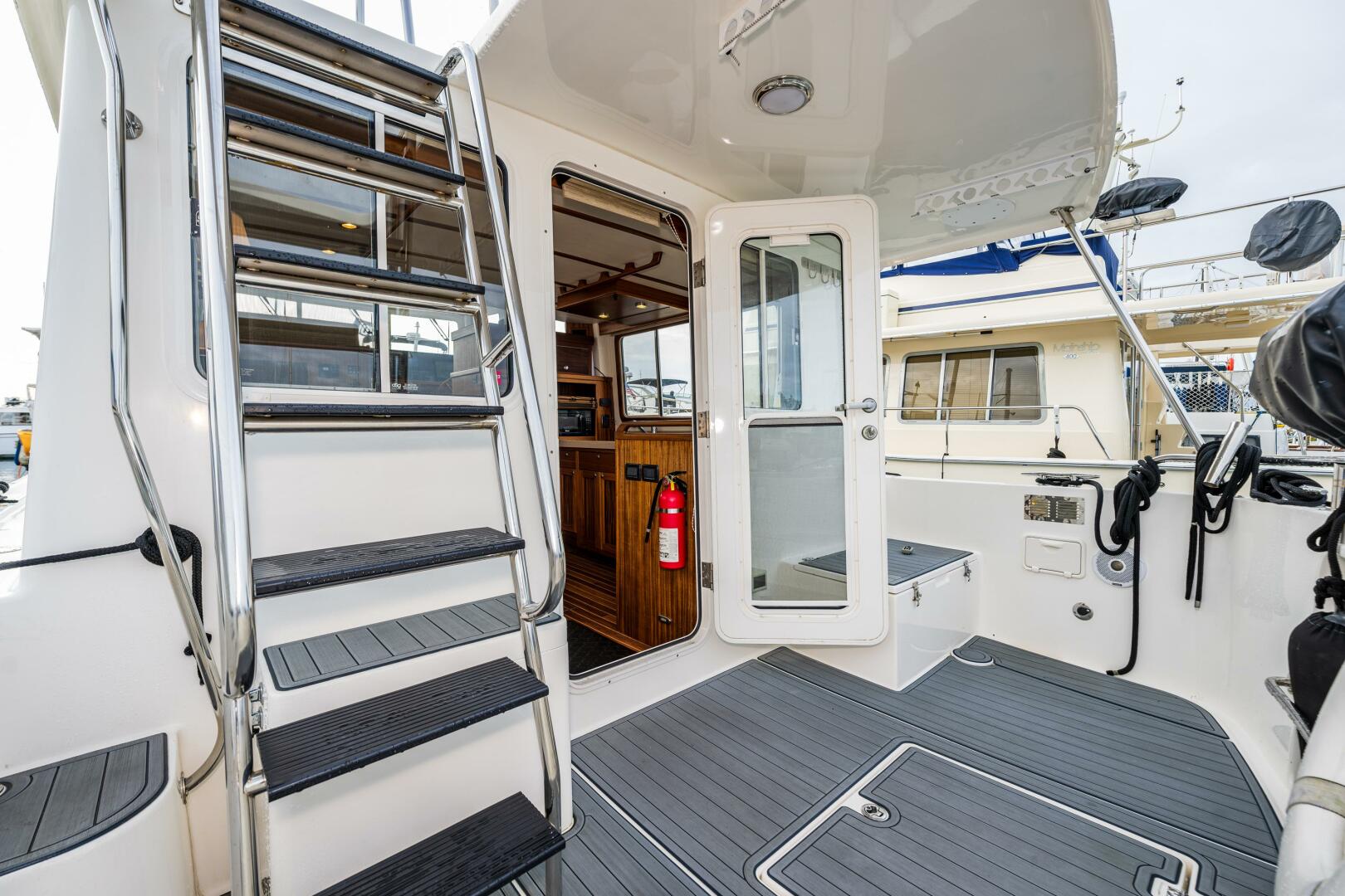 2014 Nordic Tugs 39' Yacht For Sale | FREE SOLO | Seattle Yachts