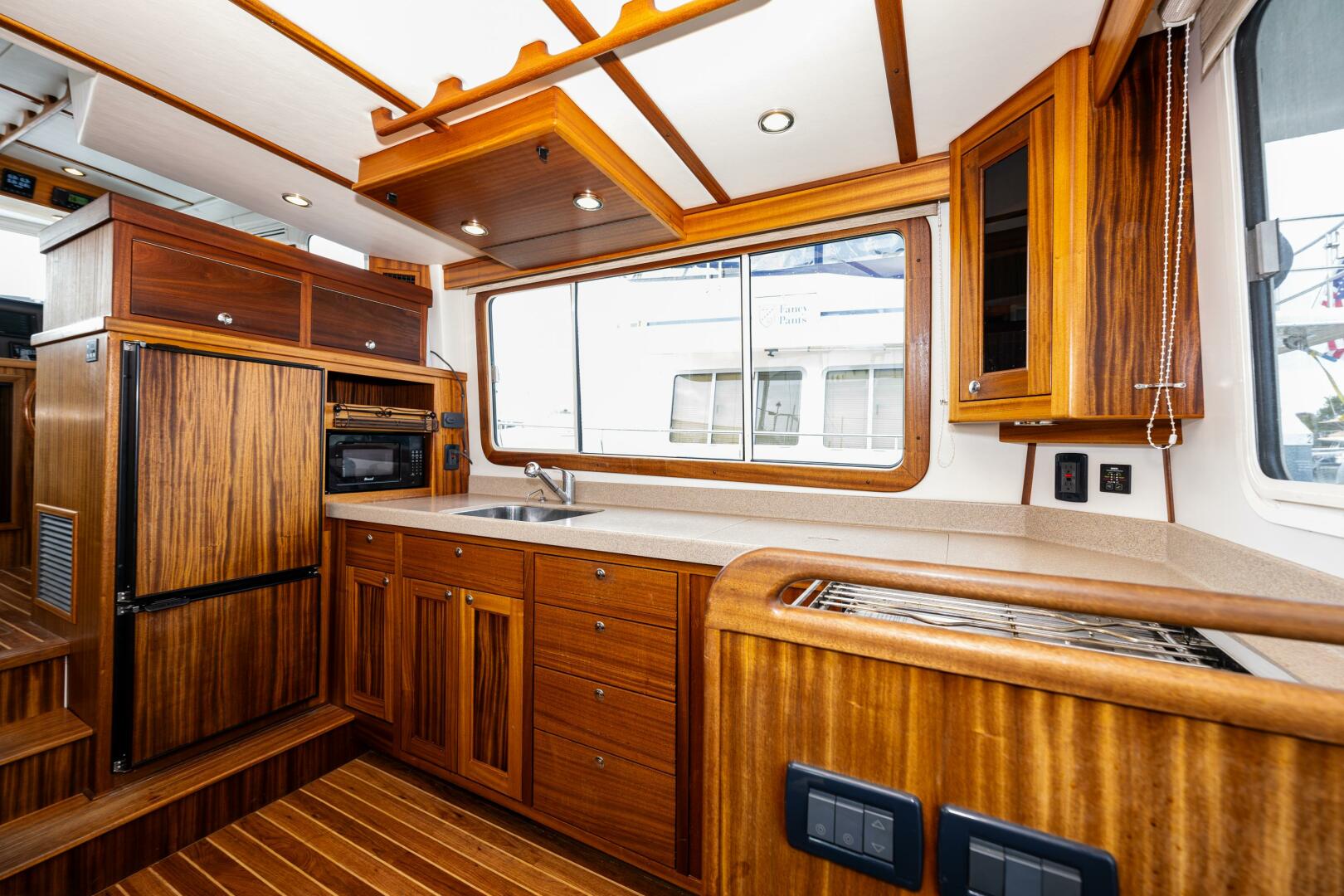 2014 Nordic Tugs 39' Yacht For Sale | FREE SOLO | Seattle Yachts