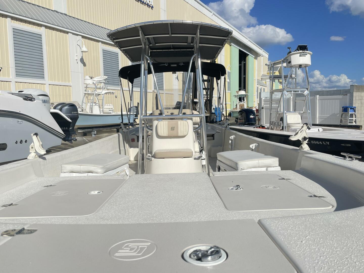 24' 2014 Carolina Skiff 258 DLV | Tampa Yacht Sales