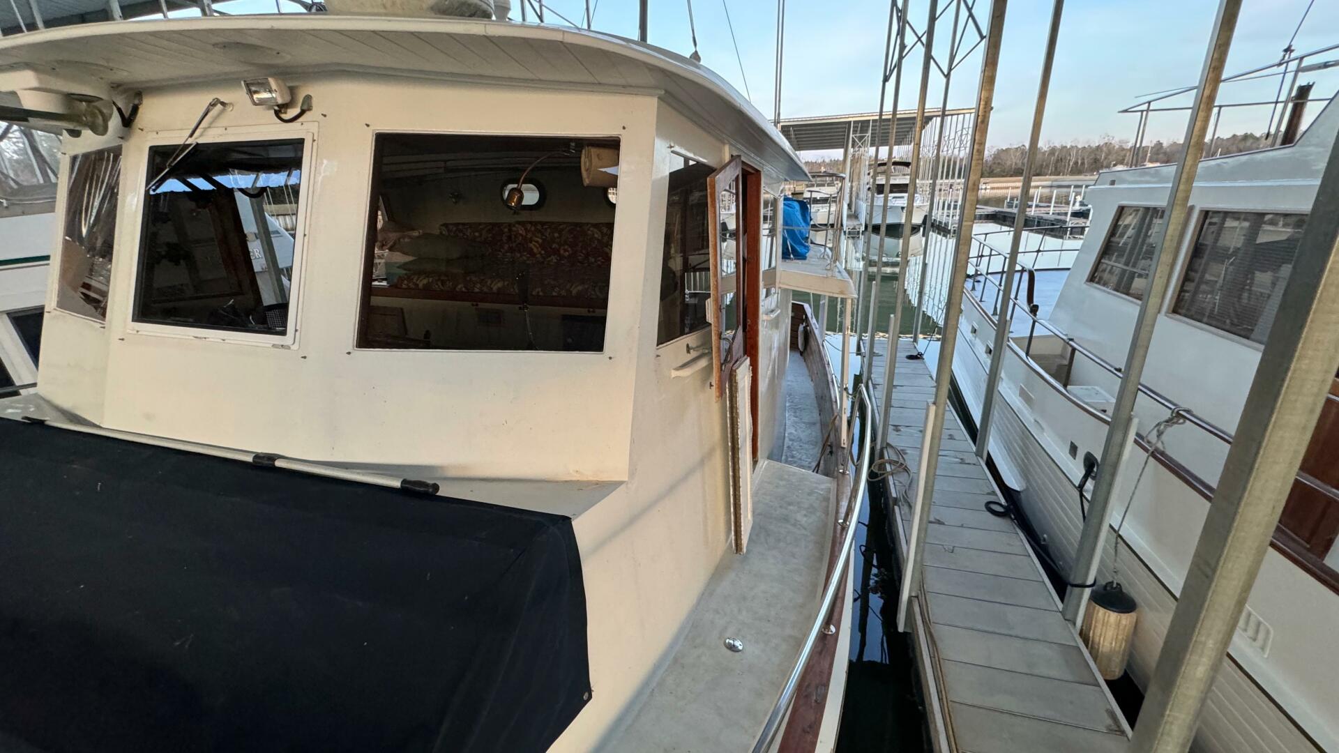 42' Kadey-Krogen 42 Pilothouse Trawler for Sale | Trawlers | Bottom ...