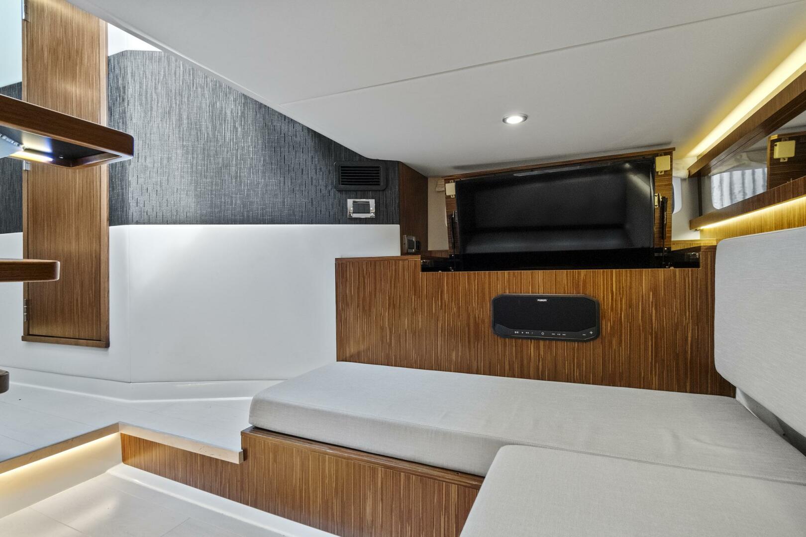 37ft 2021 Sea Ray Yacht For Sale Southpaw Yacht Sales