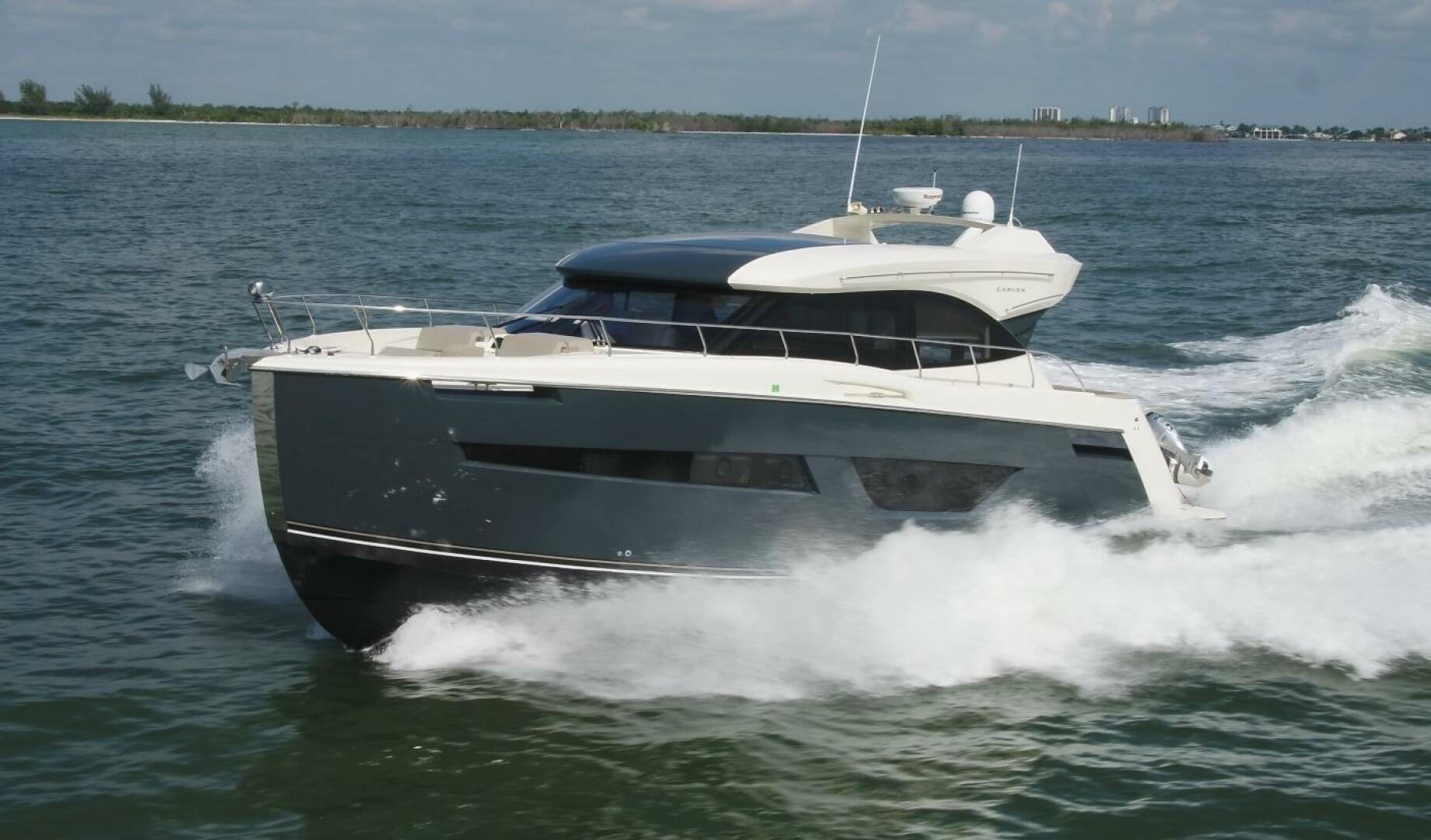 2018 Carver 52 Coupe Yacht For Sale | Loyalty | SI Yachts