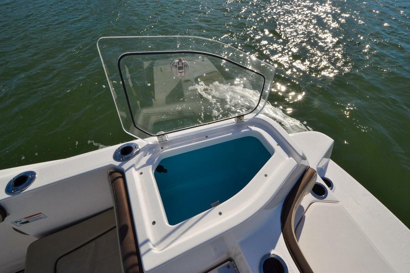 25' 2021 Yamaha Boats 255 FSH Sport E | Tampa Yacht Sales